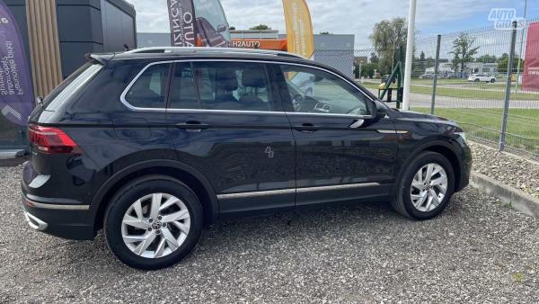 Melns Volkswagen Tiguan 2021 Marijampole, ar dzinēja tilpumu 2.00 L un nobraukumu 285 tūkst. km par 18490 €, foto 8 vietnē AUTOMOTO.COM.LV