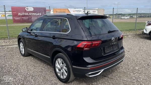 Melns Volkswagen Tiguan 2021 Marijampole, ar dzinēja tilpumu 2.00 L un nobraukumu 285 tūkst. km par 18490 €, foto 9 vietnē AUTOMOTO.COM.LV