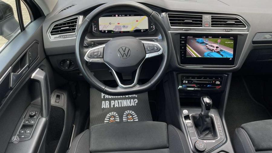 Black Volkswagen Tiguan 2021 in Marijampole, with an engine capacity of 1.97 L and mileage of 285 thousand km for 18490 €, photo 25 on AUTOMOTO.COM.LV