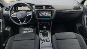 Black Volkswagen Tiguan 2021 in Marijampole, with an engine capacity of 1.97 L and mileage of 285 thousand km for 18490 €, photo 28 on AUTOMOTO.COM.LV