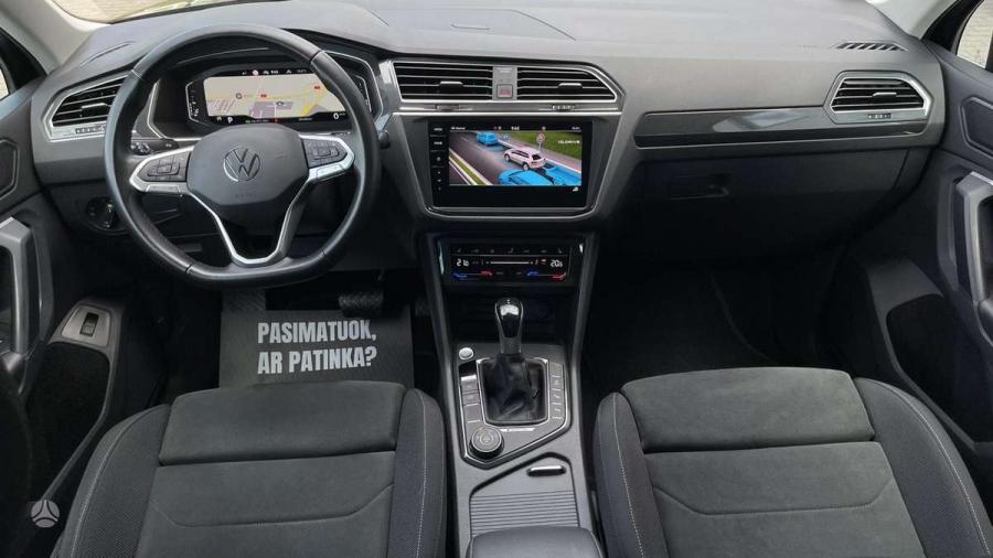 Black Volkswagen Tiguan 2021 in Marijampole, with an engine capacity of 1.97 L and mileage of 285 thousand km for 18490 €, photo 28 on AUTOMOTO.COM.LV