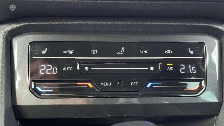 Black Volkswagen Tiguan 2021 in Marijampole, with an engine capacity of 1.97 L and mileage of 285 thousand km for 18490 €, photo 47 on AUTOMOTO.COM.LV