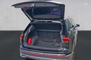 Melns Volkswagen Tiguan 2021 Klaipėda, ar dzinēja tilpumu 1.50 L un nobraukumu 70 tūkst. km par 24950 €, foto 8 vietnē AUTOMOTO.COM.LV