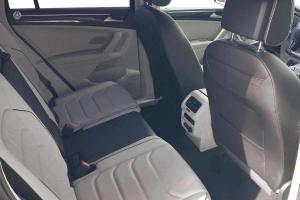 Melns Volkswagen Tiguan 2021 Klaipėda, ar dzinēja tilpumu 1.50 L un nobraukumu 70 tūkst. km par 24950 €, foto 10 vietnē AUTOMOTO.COM.LV