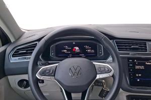 Melns Volkswagen Tiguan 2021 Klaipėda, ar dzinēja tilpumu 1.50 L un nobraukumu 70 tūkst. km par 24950 €, foto 12 vietnē AUTOMOTO.COM.LV