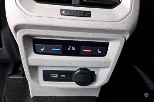 Melns Volkswagen Tiguan 2021 Klaipėda, ar dzinēja tilpumu 1.50 L un nobraukumu 70 tūkst. km par 24950 €, foto 20 vietnē AUTOMOTO.COM.LV