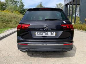 Melns Volkswagen Tiguan 2021 Viļņa, ar dzinēja tilpumu 1.97 L un nobraukumu 235 tūkst. km par 20328 €, foto 8 vietnē AUTOMOTO.COM.LV