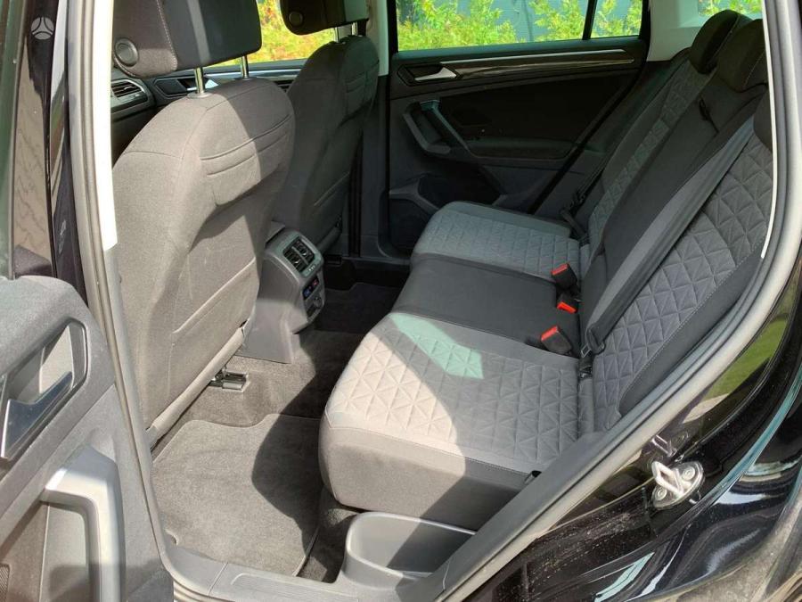 Melns Volkswagen Tiguan 2021 Viļņa, ar dzinēja tilpumu 1.97 L un nobraukumu 235 tūkst. km par 20328 €, foto 12 vietnē AUTOMOTO.COM.LV