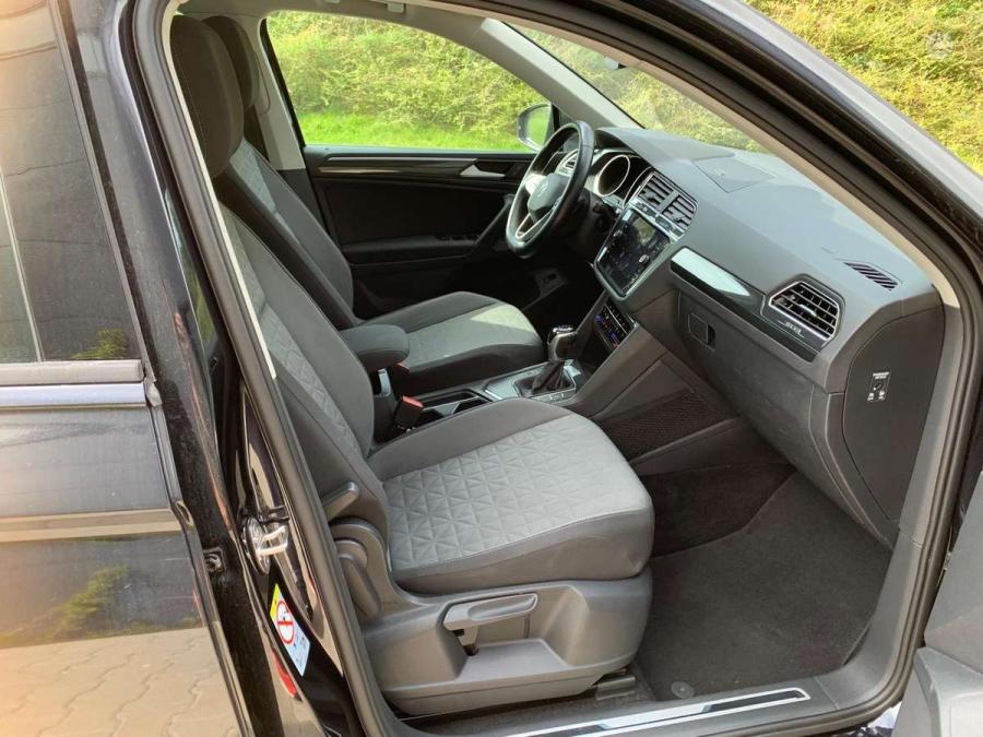 Melns Volkswagen Tiguan 2021 Viļņa, ar dzinēja tilpumu 1.97 L un nobraukumu 235 tūkst. km par 20328 €, foto 17 vietnē AUTOMOTO.COM.LV
