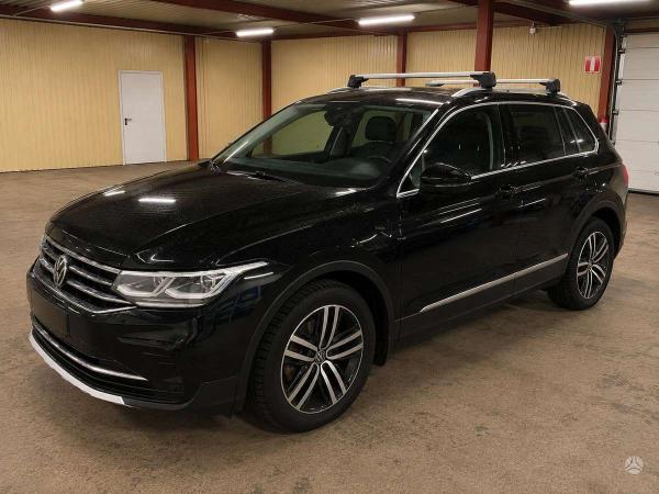 Melns Volkswagen Tiguan 2021 Klaipėda, ar dzinēja tilpumu 1.40 L un nobraukumu 210 tūkst. km par 18999 €, foto 7 vietnē AUTOMOTO.COM.LV