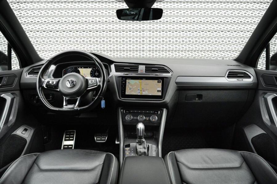 Melns Volkswagen Tiguan 2021 Mārupe, ar dzinēja tilpumu 2.00 L un nobraukumu 176 tūkst. km par 23900 €, foto 7 vietnē AUTOMOTO.COM.LV