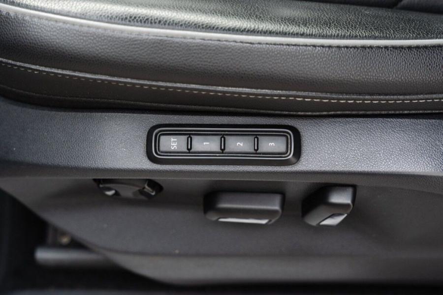 Melns Volkswagen Tiguan 2021 Mārupe, ar dzinēja tilpumu 2.00 L un nobraukumu 176 tūkst. km par 23900 €, foto 12 vietnē AUTOMOTO.COM.LV