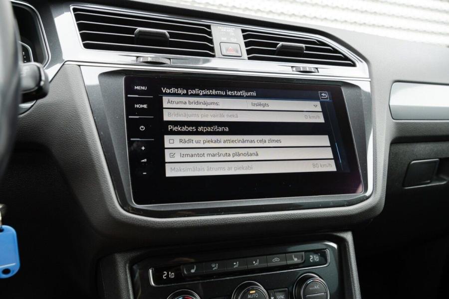 Melns Volkswagen Tiguan 2021 Mārupe, ar dzinēja tilpumu 2.00 L un nobraukumu 176 tūkst. km par 23900 €, foto 22 vietnē AUTOMOTO.COM.LV