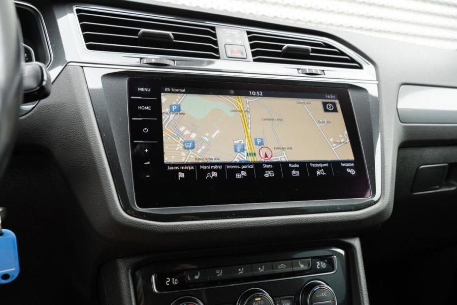 Melns Volkswagen Tiguan 2021 Mārupe, ar dzinēja tilpumu 2.00 L un nobraukumu 176 tūkst. km par 23900 €, foto 26 vietnē AUTOMOTO.COM.LV