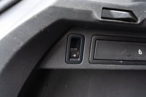 Melns Volkswagen Tiguan 2021 Mārupe, ar dzinēja tilpumu 2.00 L un nobraukumu 176 tūkst. km par 23900 €, foto 33 vietnē AUTOMOTO.COM.LV