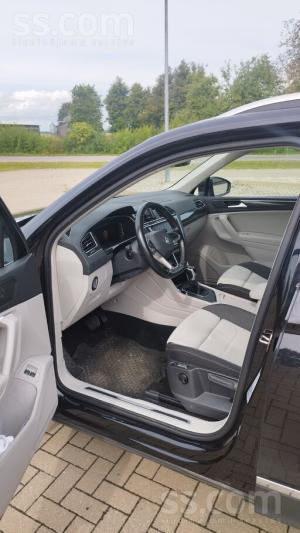 Black Volkswagen Tiguan 2021 in Cesis, with an engine capacity of 1.40 L and mileage of 163 thousand km for 21500 €, photo 7 on AUTOMOTO.COM.LV