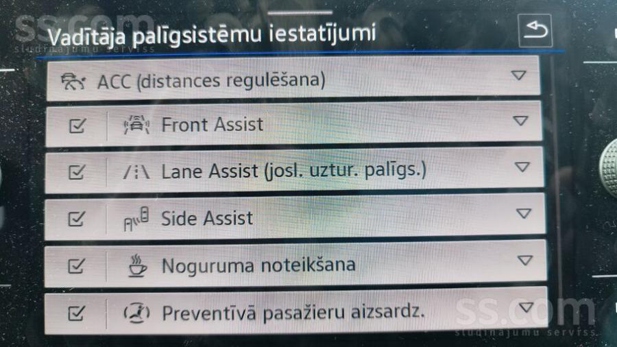 Black Volkswagen Tiguan 2021 in Cesis, with an engine capacity of 1.40 L and mileage of 163 thousand km for 21500 €, photo 13 on AUTOMOTO.COM.LV
