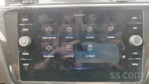 Black Volkswagen Tiguan 2021 in Cesis, with an engine capacity of 1.40 L and mileage of 163 thousand km for 21500 €, photo 15 on AUTOMOTO.COM.LV