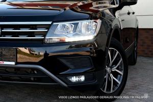 Black Volkswagen Tiguan 2021 in Kretinga, with an engine capacity of 1.98 L and mileage of 212 thousand km for 17499 €, photo 6 on AUTOMOTO.COM.LV