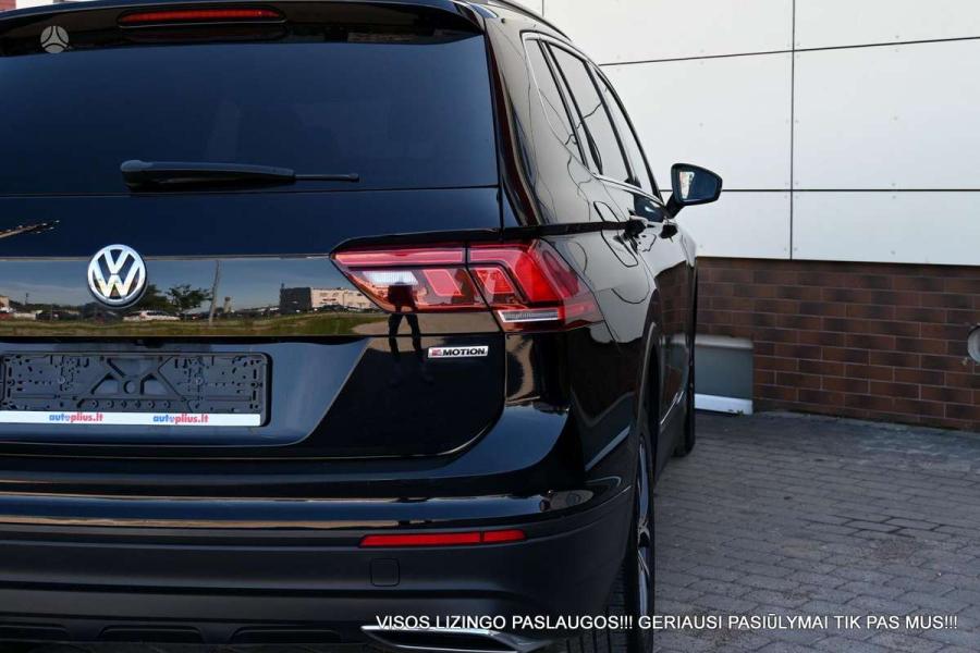 Black Volkswagen Tiguan 2021 in Kretinga, with an engine capacity of 1.98 L and mileage of 212 thousand km for 17499 €, photo 11 on AUTOMOTO.COM.LV