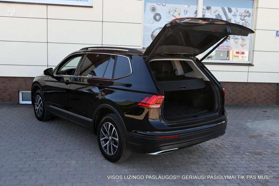 Black Volkswagen Tiguan 2021 in Kretinga, with an engine capacity of 1.98 L and mileage of 212 thousand km for 17499 €, photo 12 on AUTOMOTO.COM.LV