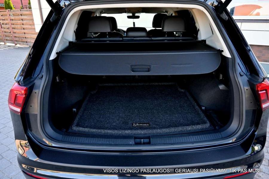 Black Volkswagen Tiguan 2021 in Kretinga, with an engine capacity of 1.98 L and mileage of 212 thousand km for 17499 €, photo 13 on AUTOMOTO.COM.LV