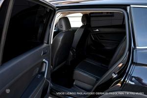 Black Volkswagen Tiguan 2021 in Kretinga, with an engine capacity of 1.98 L and mileage of 212 thousand km for 17499 €, photo 25 on AUTOMOTO.COM.LV