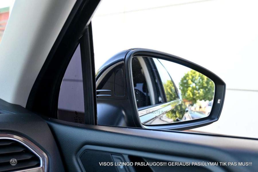 Black Volkswagen Tiguan 2021 in Kretinga, with an engine capacity of 1.98 L and mileage of 212 thousand km for 17499 €, photo 36 on AUTOMOTO.COM.LV