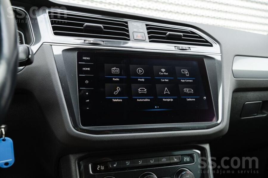 Melns Volkswagen Tiguan 2021 Rīga, ar dzinēja tilpumu 2.00 L un nobraukumu 176 tūkst. km par 22250 €, foto 18 vietnē AUTOMOTO.COM.LV