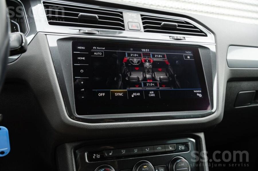 Melns Volkswagen Tiguan 2021 Rīga, ar dzinēja tilpumu 2.00 L un nobraukumu 176 tūkst. km par 22250 €, foto 25 vietnē AUTOMOTO.COM.LV