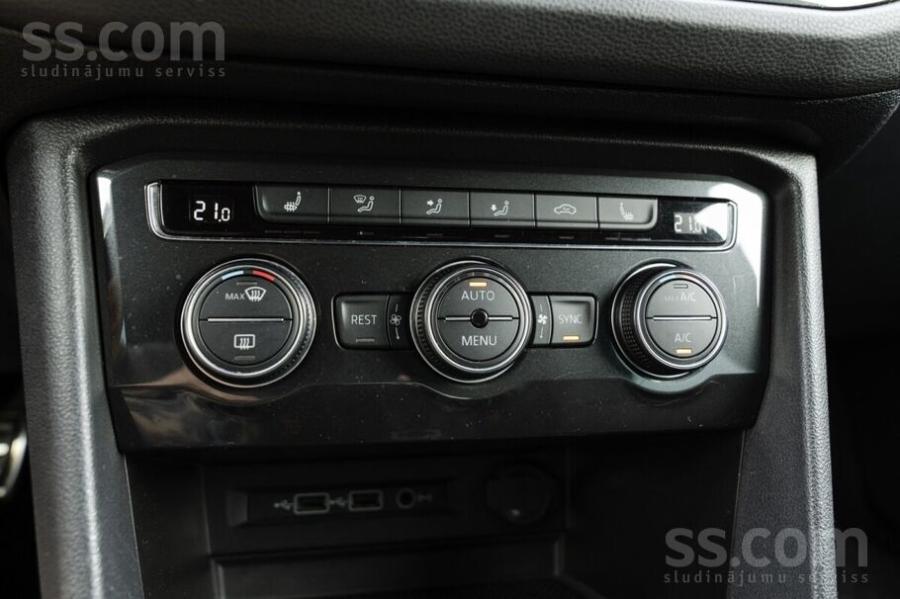 Melns Volkswagen Tiguan 2021 Rīga, ar dzinēja tilpumu 2.00 L un nobraukumu 176 tūkst. km par 22250 €, foto 27 vietnē AUTOMOTO.COM.LV