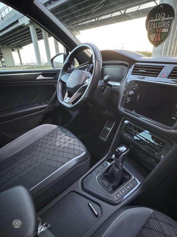 Melns Volkswagen Tiguan 2021 Mažeikiai, ar dzinēja tilpumu 1.50 L un nobraukumu 149 tūkst. km par 21000 €, foto 10 vietnē AUTOMOTO.COM.LV