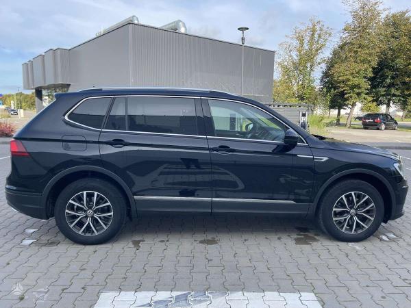 Melns Volkswagen Tiguan 2021 Kauņa, ar dzinēja tilpumu 1.97 L un nobraukumu 237 tūkst. km par 13650 €, foto 9 vietnē AUTOMOTO.COM.LV