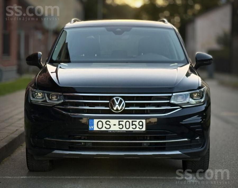 Melns Volkswagen Tiguan 2021 Rīga, ar dzinēja tilpumu 2.00 L un nobraukumu 198 tūkst. km par 21500 €, foto 1 vietnē AUTOMOTO.COM.LV
