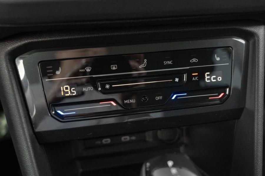 Черный Фольксваген Тигуан 2021 в Вильнюс, объемом двигателя 1.40 л и пробегом 112 тыс. км за 28650 €, фото 16 на AUTOMOTO.COM.LV