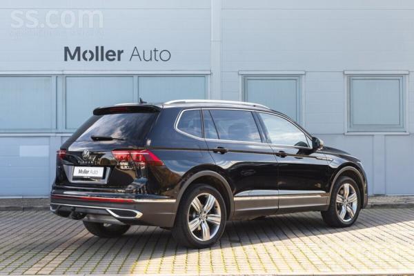 Melns Volkswagen Tiguan 2022 Ventspils, ar dzinēja tilpumu 2.00 L un nobraukumu 148 tūkst. km par 30950 €, foto 5 vietnē AUTOMOTO.COM.LV