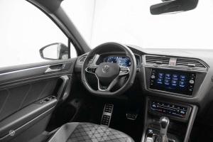 Melns Volkswagen Tiguan 2022 Viļņa, ar dzinēja tilpumu 1.50 L un nobraukumu 73 tūkst. km par 25900 €, foto 10 vietnē AUTOMOTO.COM.LV