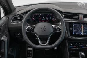 Melns Volkswagen Tiguan 2022 Viļņa, ar dzinēja tilpumu 1.50 L un nobraukumu 81 tūkst. km par 27350 €, foto 10 vietnē AUTOMOTO.COM.LV
