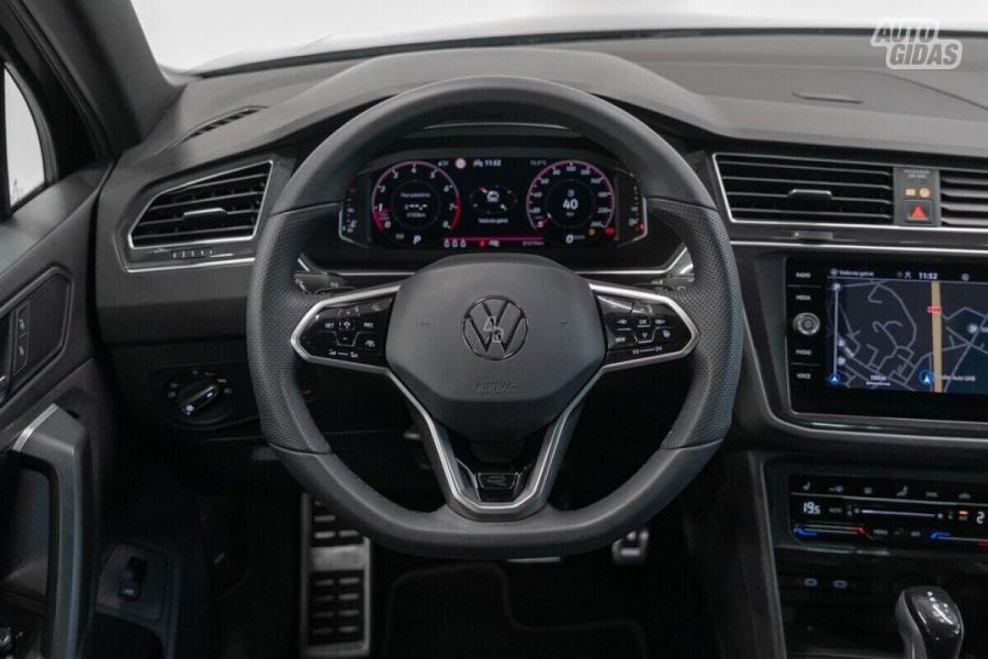 Melns Volkswagen Tiguan 2022 Viļņa, ar dzinēja tilpumu 1.50 L un nobraukumu 81 tūkst. km par 27350 €, foto 10 vietnē AUTOMOTO.COM.LV