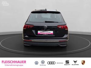 Melns Volkswagen Tiguan 2022 Kauņa, ar dzinēja tilpumu 1.50 L un nobraukumu 53 tūkst. km par 28570 €, foto 5 vietnē AUTOMOTO.COM.LV