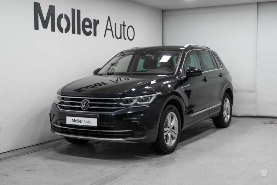 Black Volkswagen Tiguan 2022 in Vilnius, with an engine capacity of 2.00 L and mileage of 143 thousand km for 26500 €, photo 1 on AUTOMOTO.COM.LV