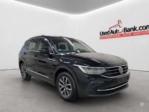 Melns Volkswagen Tiguan 2022 Marijampole, ar dzinēja tilpumu 1.50 L un nobraukumu 189 tūkst. km par 21417 €, foto 3 vietnē AUTOMOTO.COM.LV