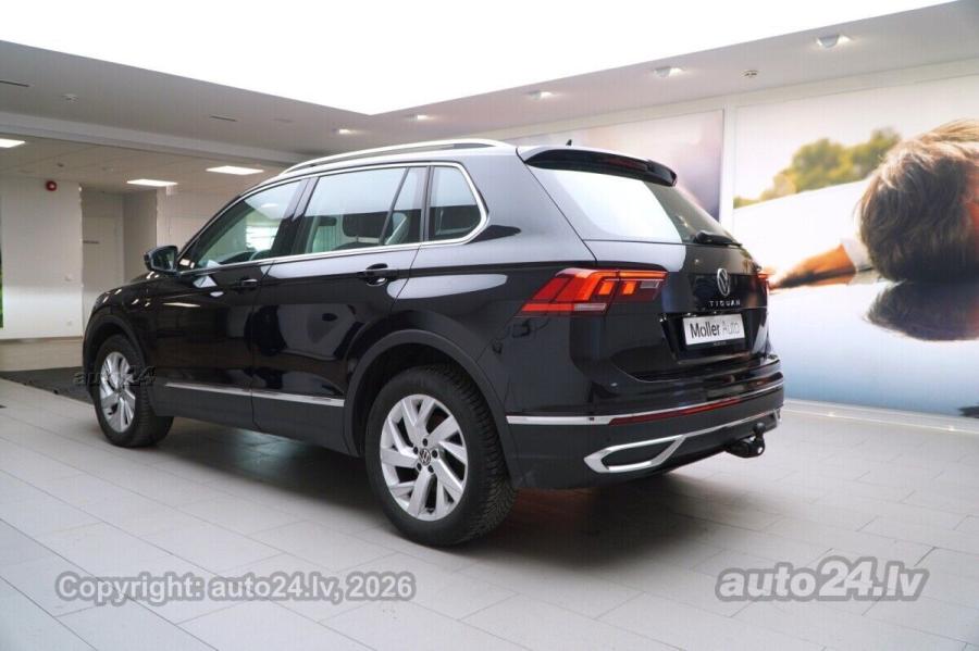 Melns Volkswagen Tiguan 2022 Tallina, ar dzinēja tilpumu 1.40 L un nobraukumu 40 tūkst. km par 30400 €, foto 4 vietnē AUTOMOTO.COM.LV
