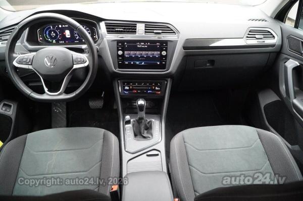 Melns Volkswagen Tiguan 2022 Tallina, ar dzinēja tilpumu 1.40 L un nobraukumu 40 tūkst. km par 30400 €, foto 11 vietnē AUTOMOTO.COM.LV