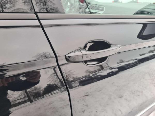 Black Volkswagen Tiguan 2022 in Siauliai, with an engine capacity of 1.40 L and mileage of 140 thousand km for 21599 €, photo 11 on AUTOMOTO.COM.LV
