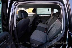 Black Volkswagen Tiguan 2022 in Tallinn, with an engine capacity of 1.50 L and mileage of 59 thousand km for 23990 €, photo 9 on AUTOMOTO.COM.LV