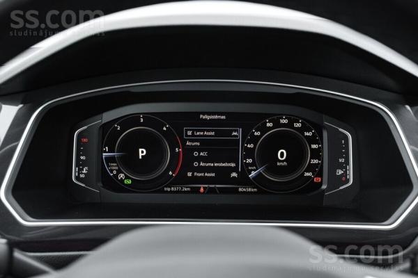 Black Volkswagen Tiguan 2022 in Riga, with an engine capacity of 2.00 L and mileage of 80 thousand km for 29500 €, photo 10 on AUTOMOTO.COM.LV