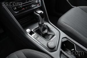 Melns Volkswagen Tiguan 2022 Rīga, ar dzinēja tilpumu 2.00 L un nobraukumu 80 tūkst. km par 29500 €, foto 13 vietnē AUTOMOTO.COM.LV