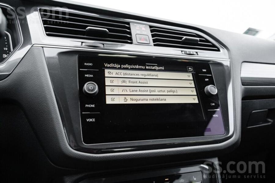 Melns Volkswagen Tiguan 2022 Rīga, ar dzinēja tilpumu 2.00 L un nobraukumu 80 tūkst. km par 29500 €, foto 19 vietnē AUTOMOTO.COM.LV