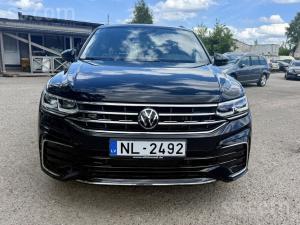 Melns Volkswagen Tiguan 2022 Rīga, ar dzinēja tilpumu 2.00 L un nobraukumu 0 tūkst. km par 35900 €, foto 6 vietnē AUTOMOTO.COM.LV